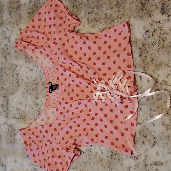 Hot Topic | Tops | Hot Topic Strawberry Print Top | Poshmark